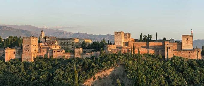 17 Historical Places You Need to Visit in Your Lifetime