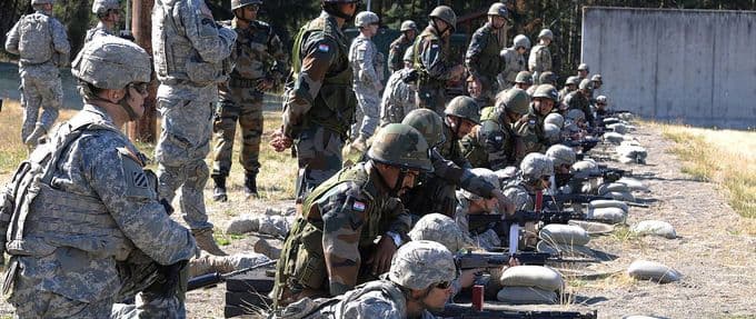 5 Differences Between Army and Marine Corps Infantry